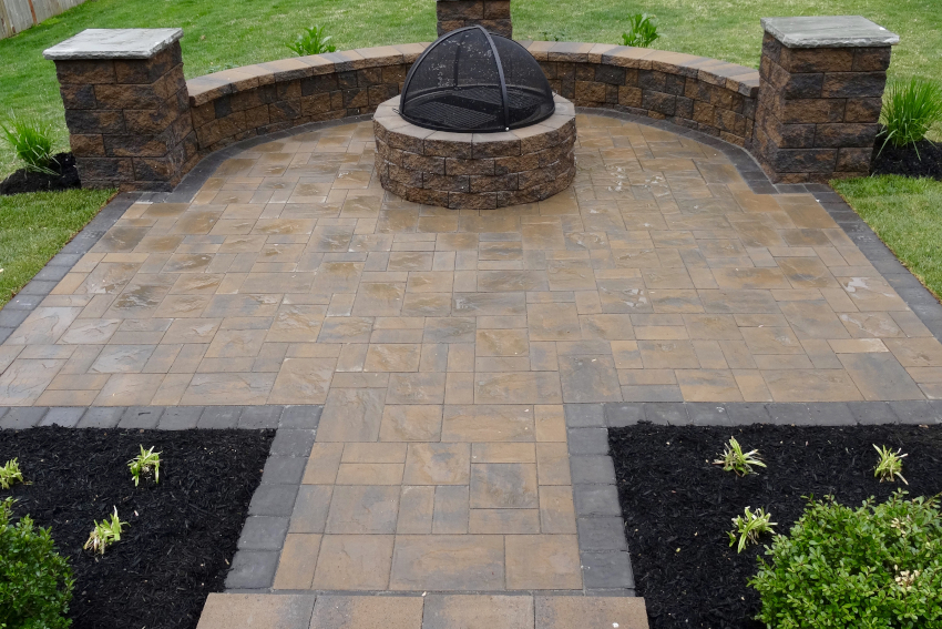 Dynamic Landscaping, LLC – Our work is UnbeLEAFable!